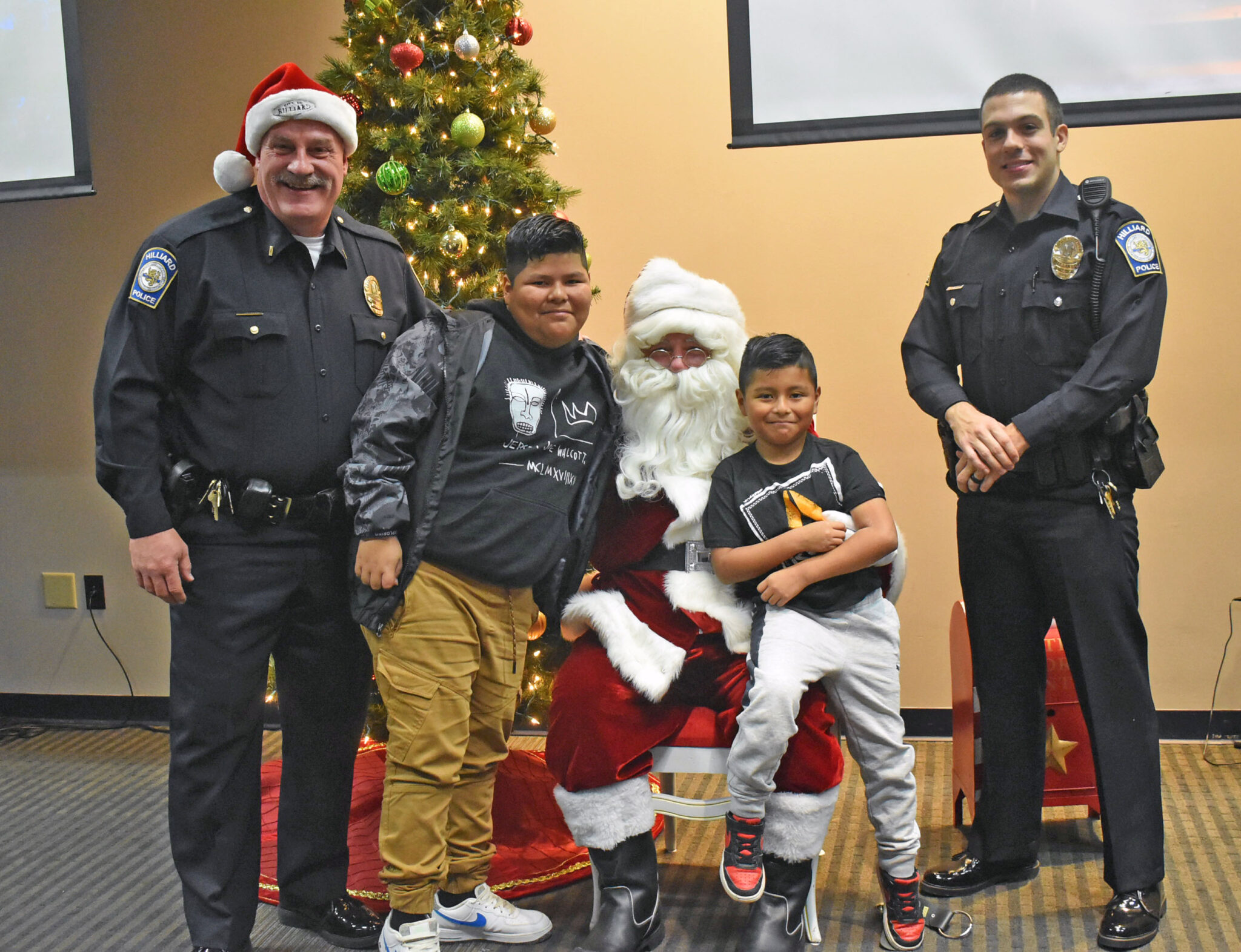 HPD's 'Heroes and Helpers' Spreads Holiday Joy - City of Hilliard